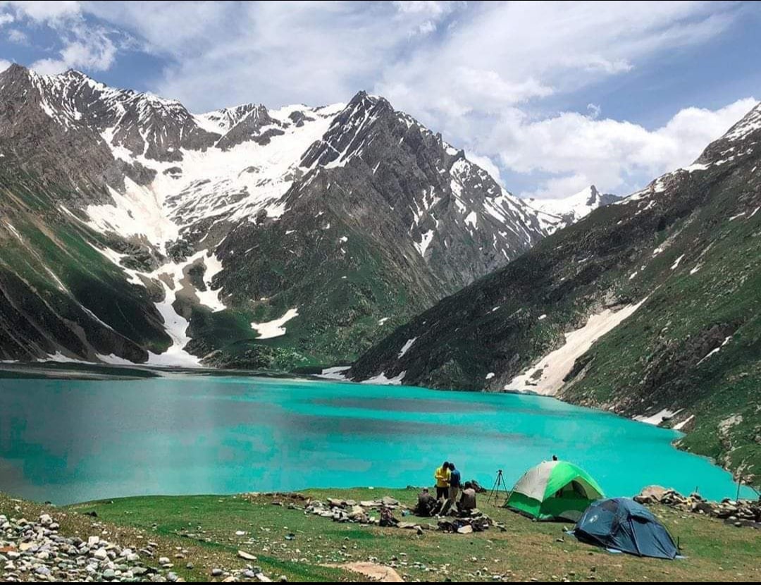 Kashmir Alpine Lakes Trek - 50+ Amazing Alpine lakes of Kashmir.