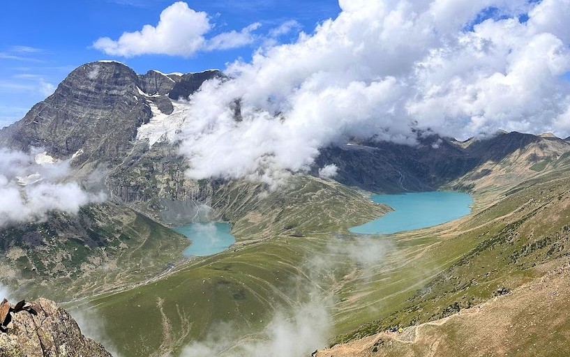 Gangabal Lake Trek: Kashmir's Most Beautiful Short Adventure!